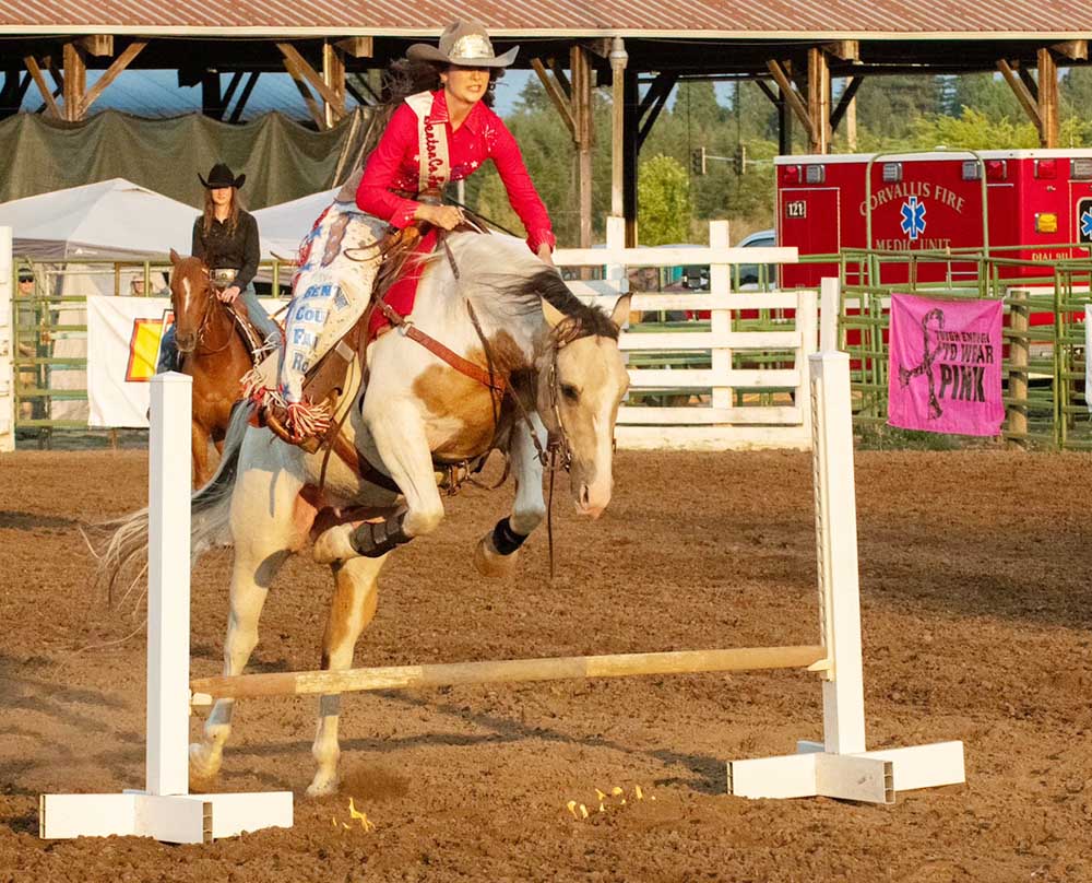 Rodeo queen advocates for Oregon mustangs | Capital Press